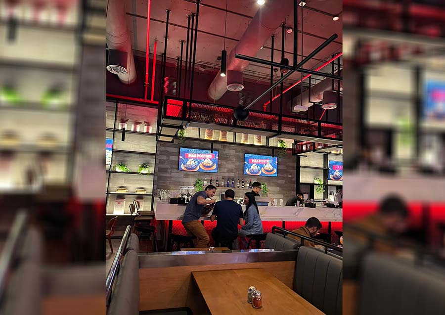 Pizza Hut lanza su nuevo formato de restaurante-bar en centro comercial